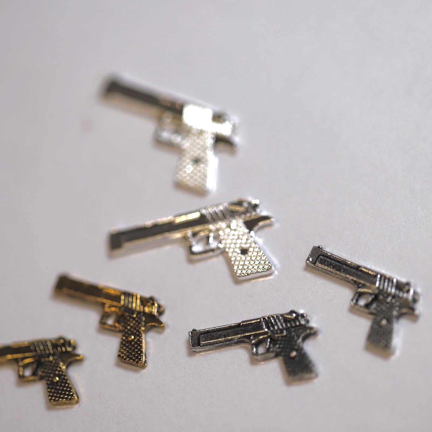 Machine Guns - Charms – Cut The Crap - Nail Supplies